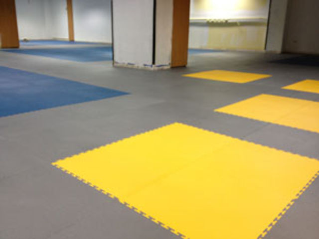 Interlocking PVC tile TRAFICLINE for industrial spaces | Contact TLM ...