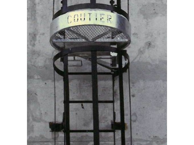 PIVOTING REST PLATFORM FOR FIXED LADDER | Contact COUTIER INDUSTRIE