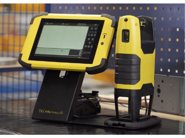 Portable wireless dot peen marking machine Easy | Contact Technomark