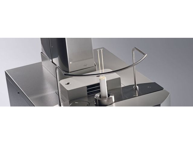 Simultaneous thermogravimetry - differential scanning calorimetry : STA ...