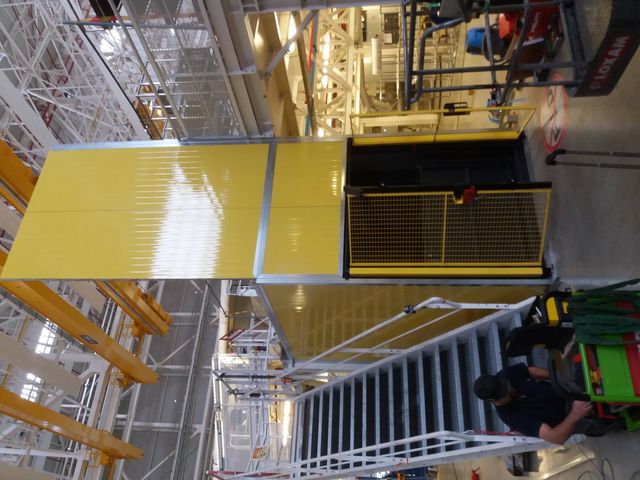 Single or double column freight elevator | Contact ACTIWORK