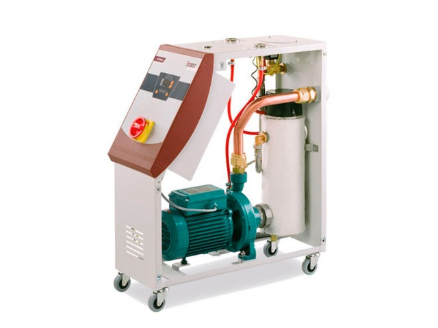 Temperature controller with touchscreen with direct cooling hot runner ...